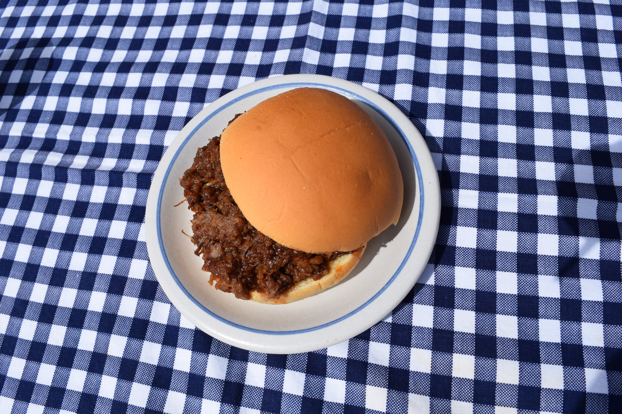 The BBQ Barn at The Amish Farm and House – Amish Chicken BBQ in Lancaster
